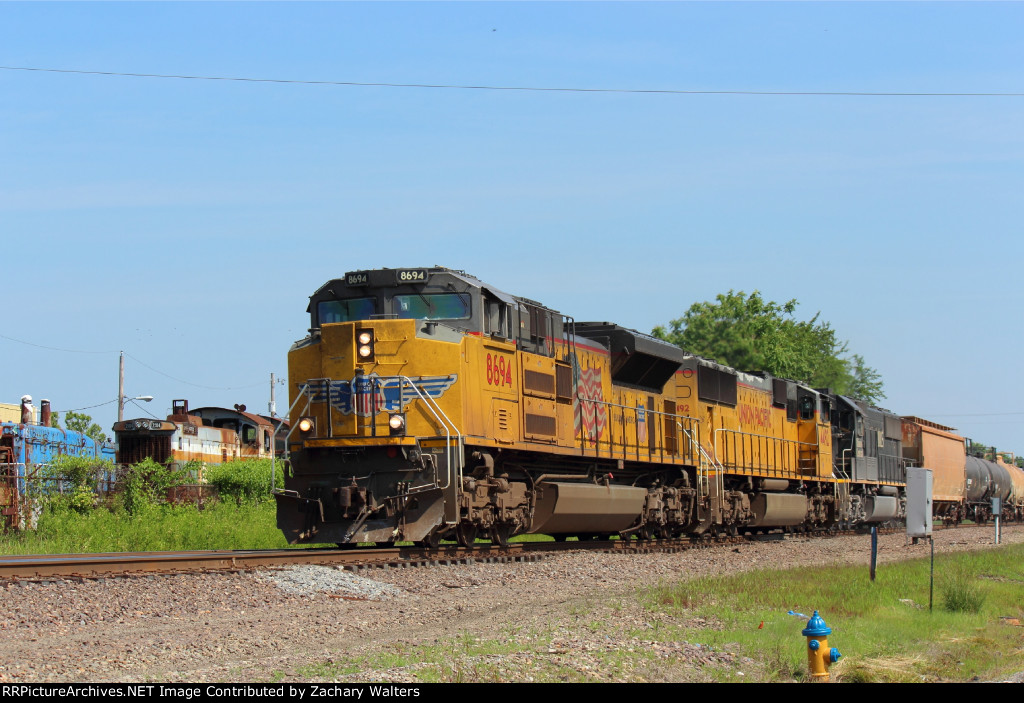 UP 8694 4492 IC 1025